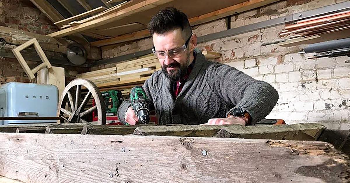 10:25 AM: Find It, Fix It, Flog It | More 4 | 1/2 2026