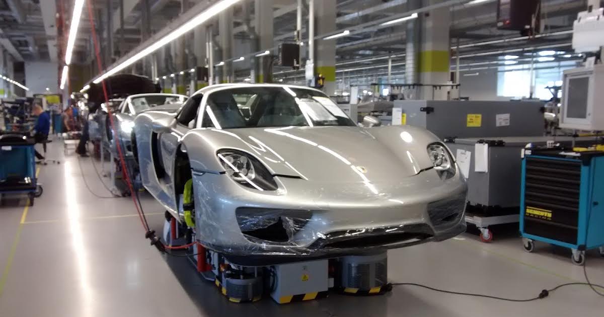 9/1 07:36 | How It's Made: Dream Cars