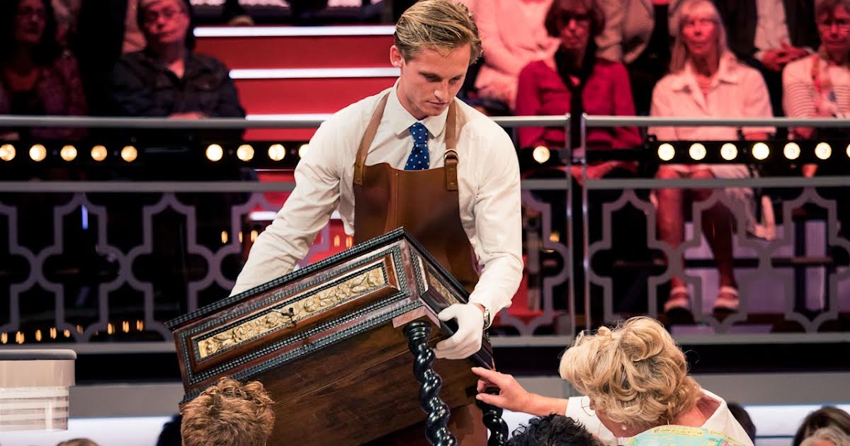 25/6 01:40 | Skat eller skrammel på TV2 FRI