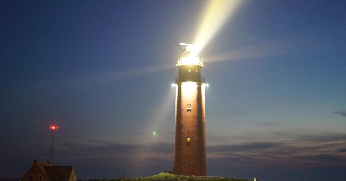 02:00: Killers Of The Cosmos (S1 E2) (S1) | Discovery Science | 2/4 2026