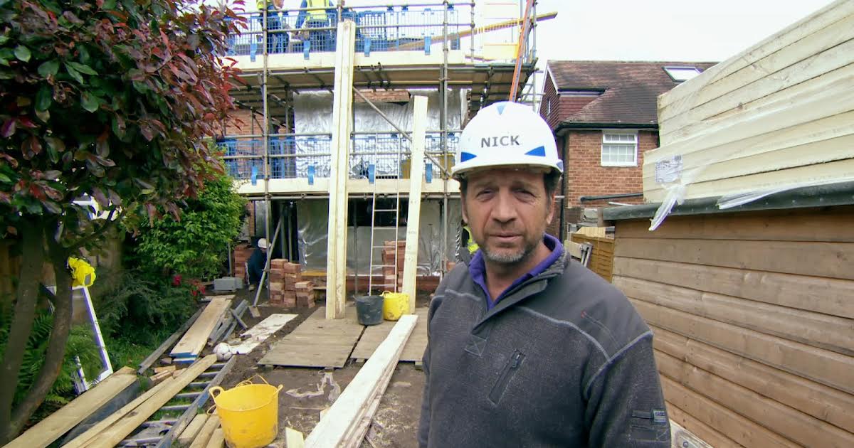 11:00 AM: DIY SOS (S27 E1) (S27) | W | 1/22 2026