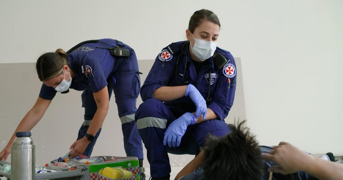 3:00 PM: Ambulance Australia (S5 E5) (S5) | W | 12/30 2025