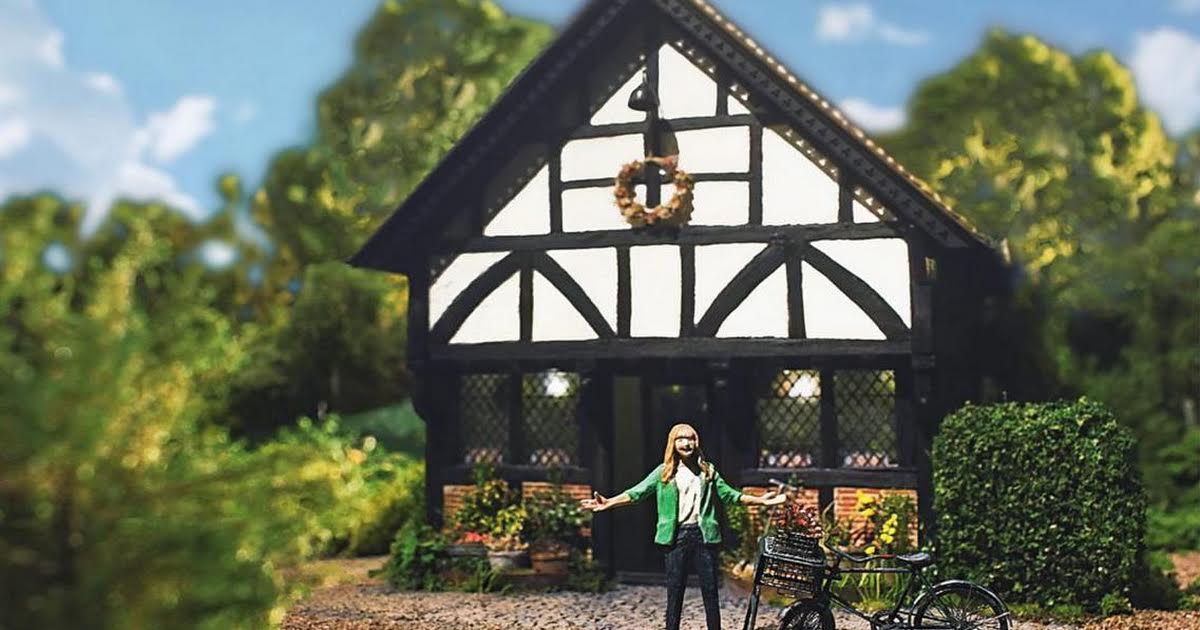 2:00 PM: The Marvellous Miniature Workshop (S1) | BBC One Channel ...