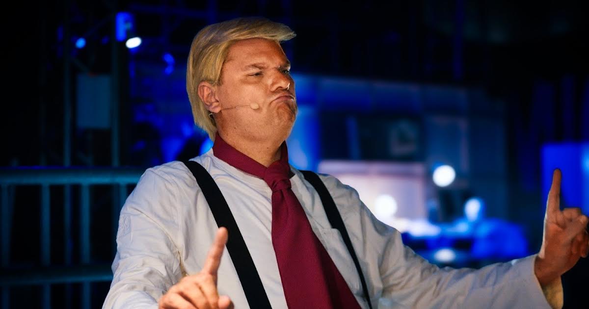 12/10 16:30 | En tur i revymøllen (1:4) Hvordan laver man sjov med en ...