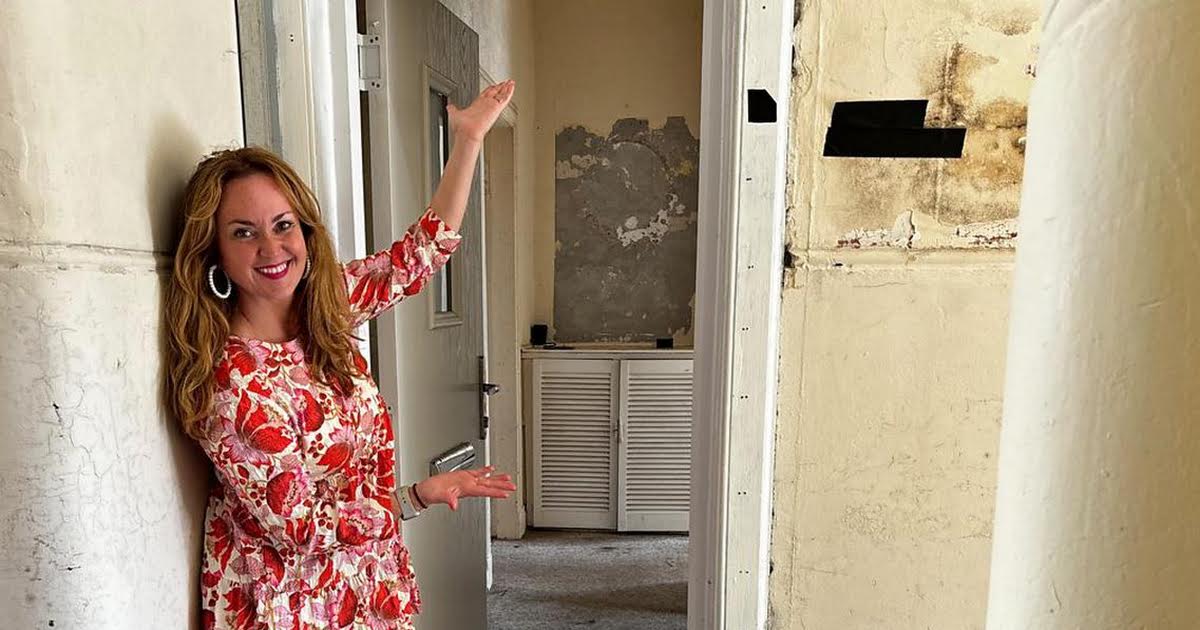 11:30 AM: Homes Under the Hammer (S28) | BBC One Northern Ireland | 1/ ...